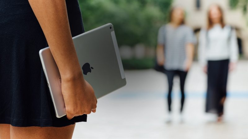 Apple şi SAP vor revoluționa modul de lucru pe iPhone și iPad - Noobz.ro