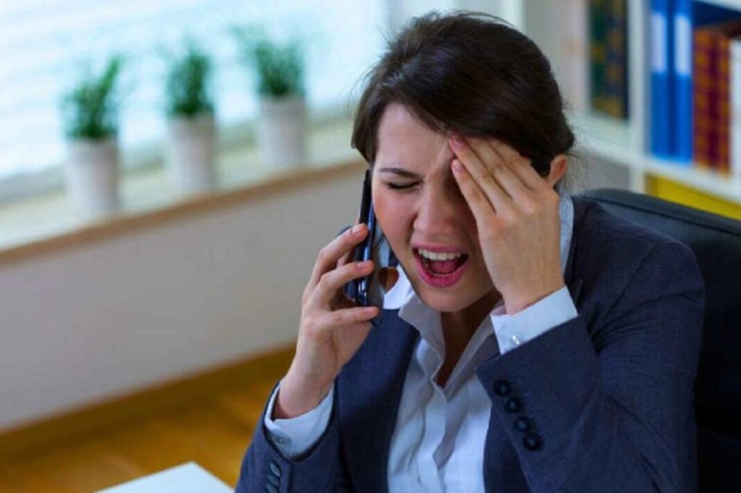 Această funcție puțin cunoscută din telefonul tău poate opri apelurile ...