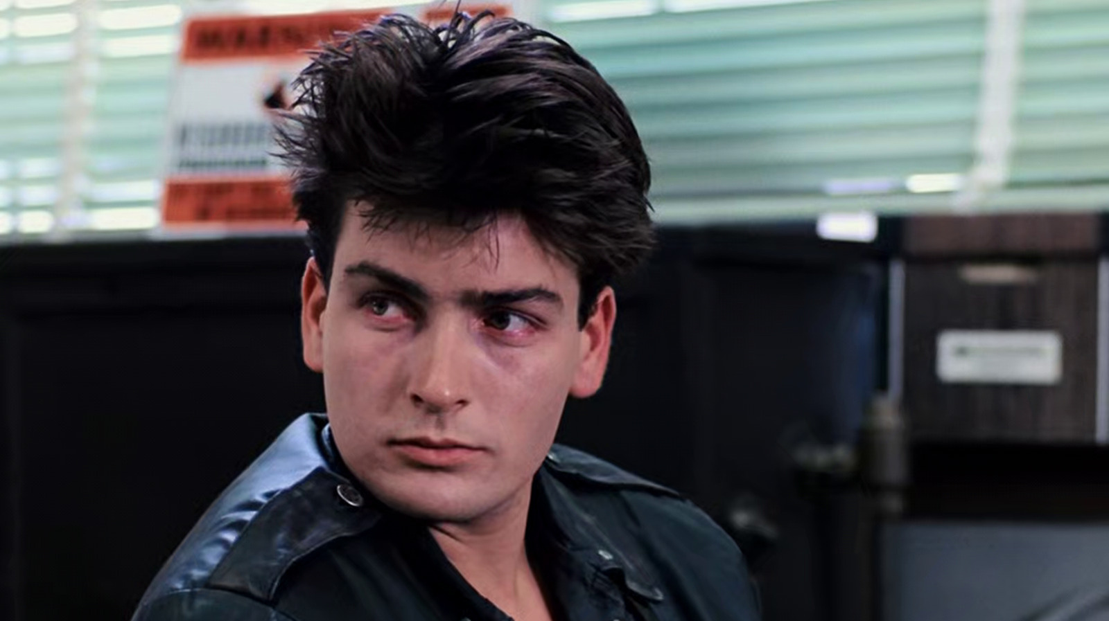 Ferris Bueller’s Day Off a lui Charlie Sheen are o poveste de origine ...